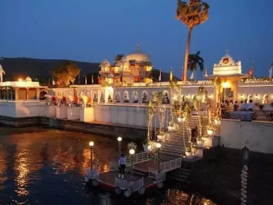 THE STORY BEHIND JAG MANDIR PALACE, UDAIPUR | UdaipurBlog