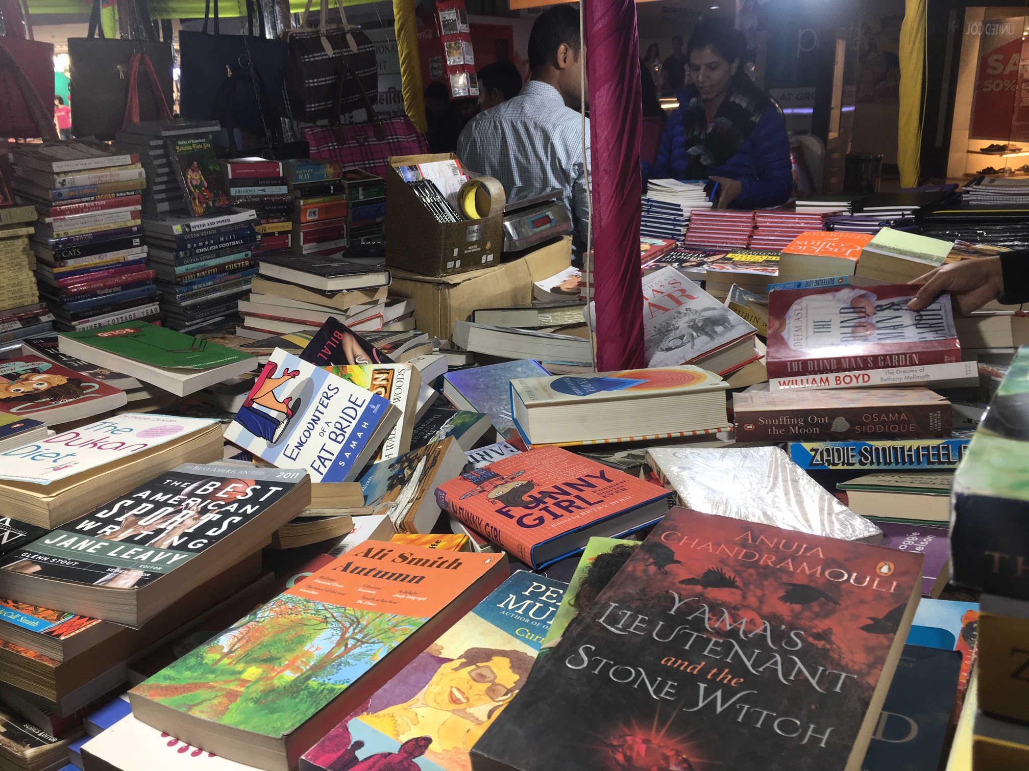 Book Lovers! Here’s where you can get 1 Kg books at Rs. 200 in Udaipur ...