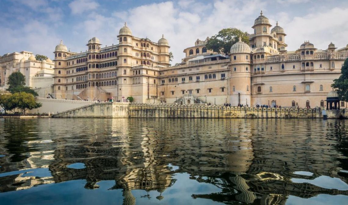 Knowing the Story Behind the Top Lakes In Udaipur - UdaipurBlog
