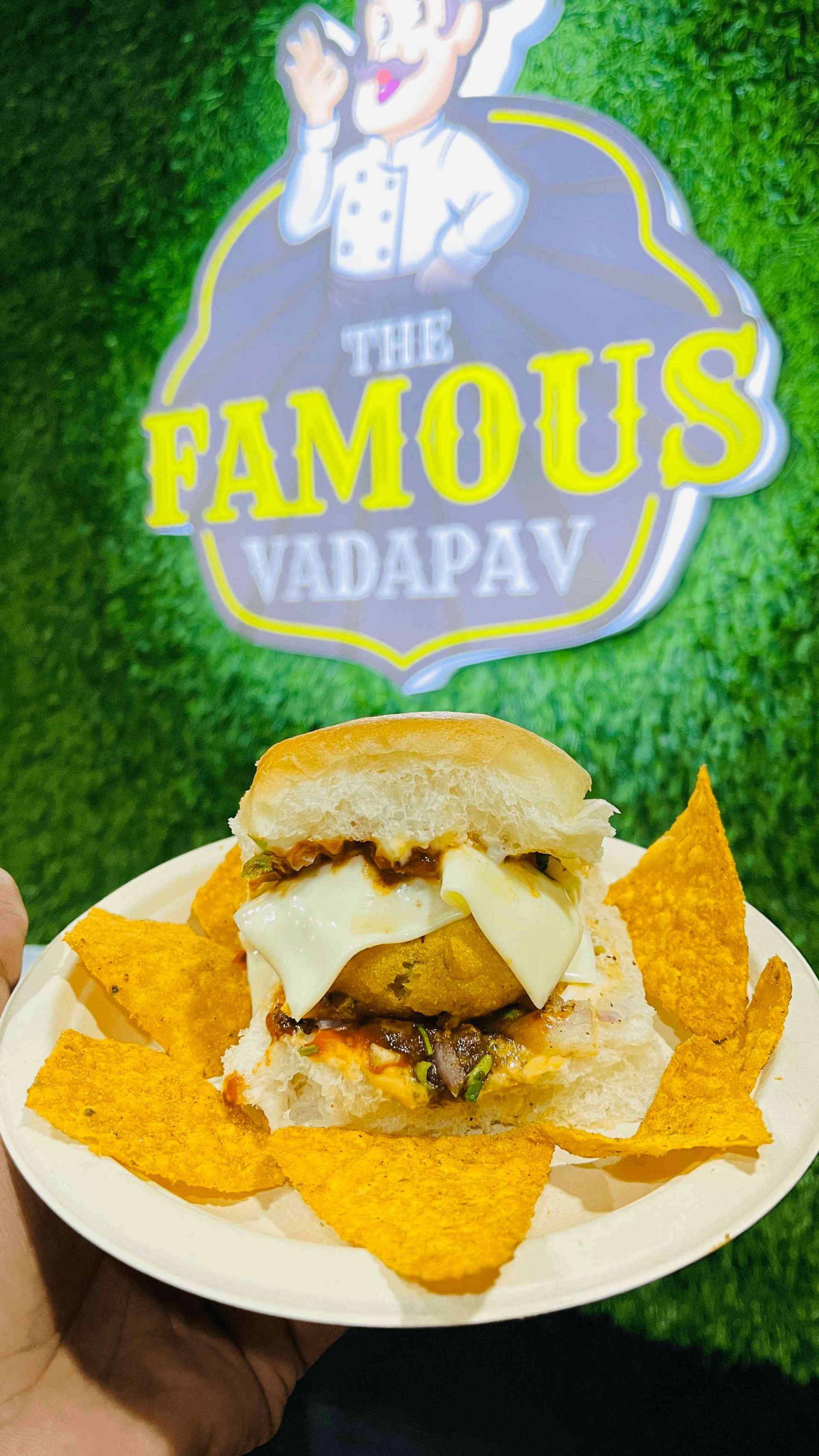 Savour The Best Vada Pav In Udaipur - UdaipurBlog